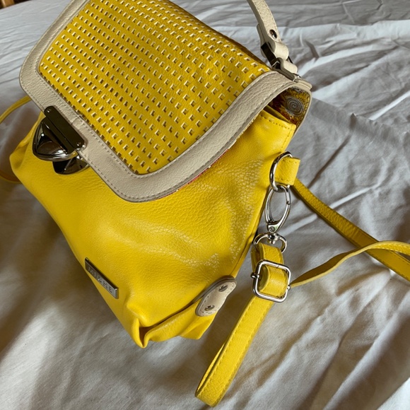 Miche | Bags | Miche Cori Hip Crossbody Bag In Mustard Yellow With Tan ...